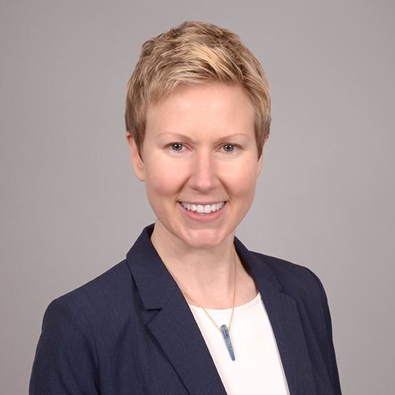 Amanda R. Hahn, CRPC® | Our People | Fisher Investments