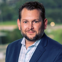 Ian Shanks | Our People | Fisher Investments